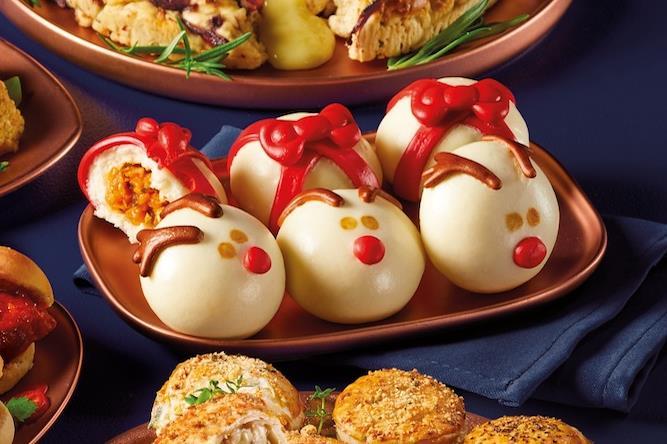 Aldi unwraps bakery range for Christmas 2024 | Product News | British Baker
