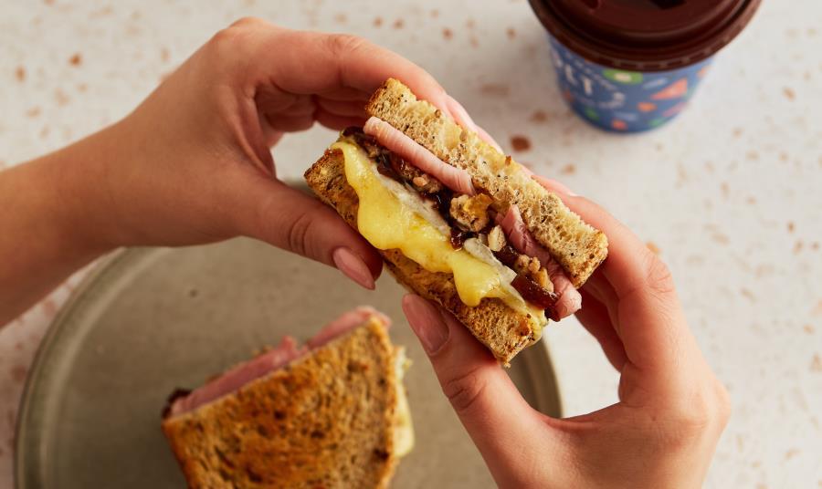 Coffee shop Christmas: Starbucks, Costa and Pret unveil NPD | Product ...