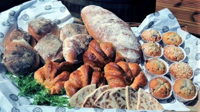 Saltire Patisserie to sell pies and tarts via delivery service | News ...