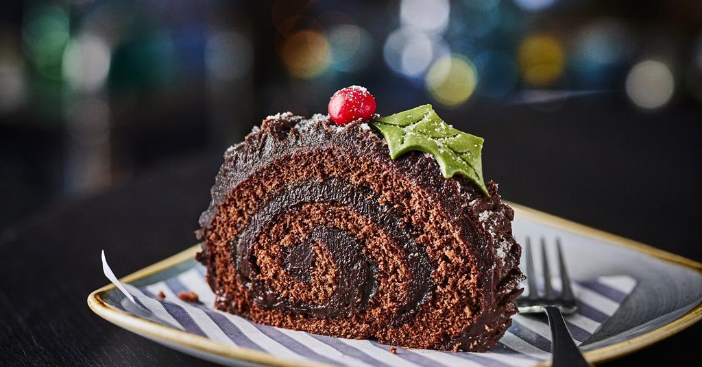 M&S unveils festive bakery range for Christmas 2023 | Product News ...
