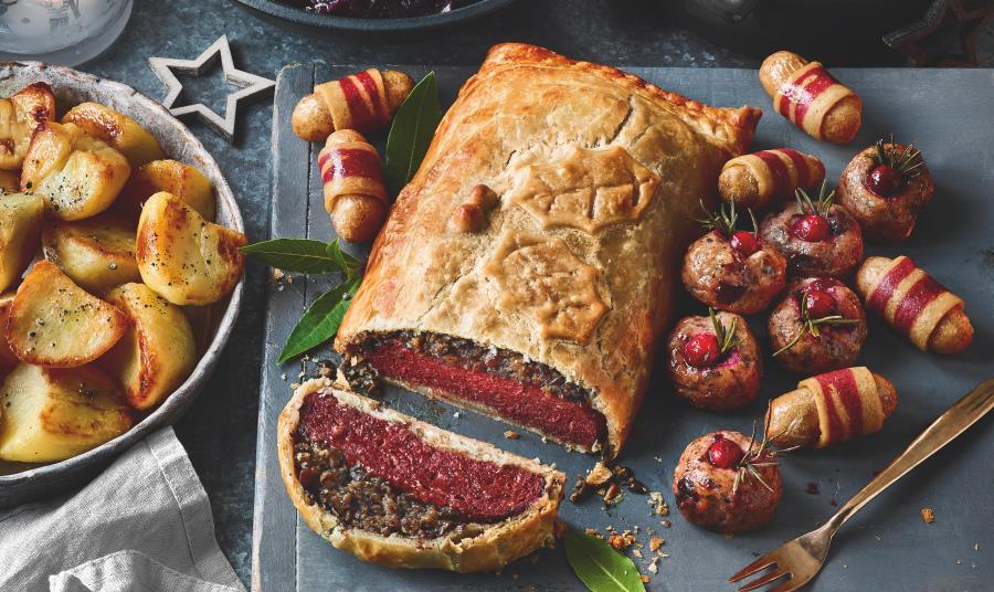M&S unveils indulgent bakery range for Christmas 2021 | Product News ...