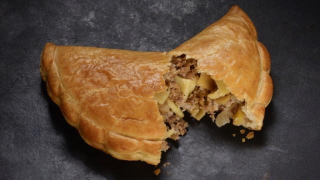 Ginsters features in BBC’s Inside the Factory | Product News | British ...