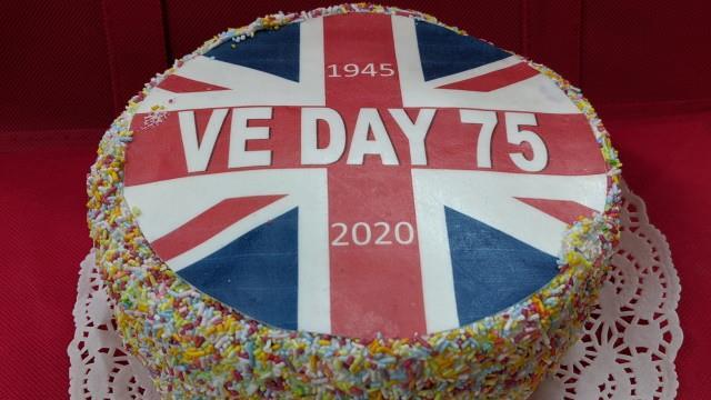 Stacey’s Bakery unveils VE Day celebration cake | Product News ...