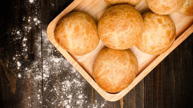 What do you call a bread roll? Map reveals regional differences ...